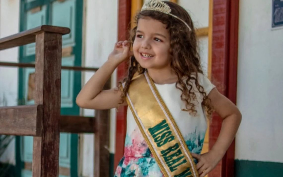Larissa de Siqueira é a Nova Miss Real Macaé Pré Kids e Embaixadora do ...